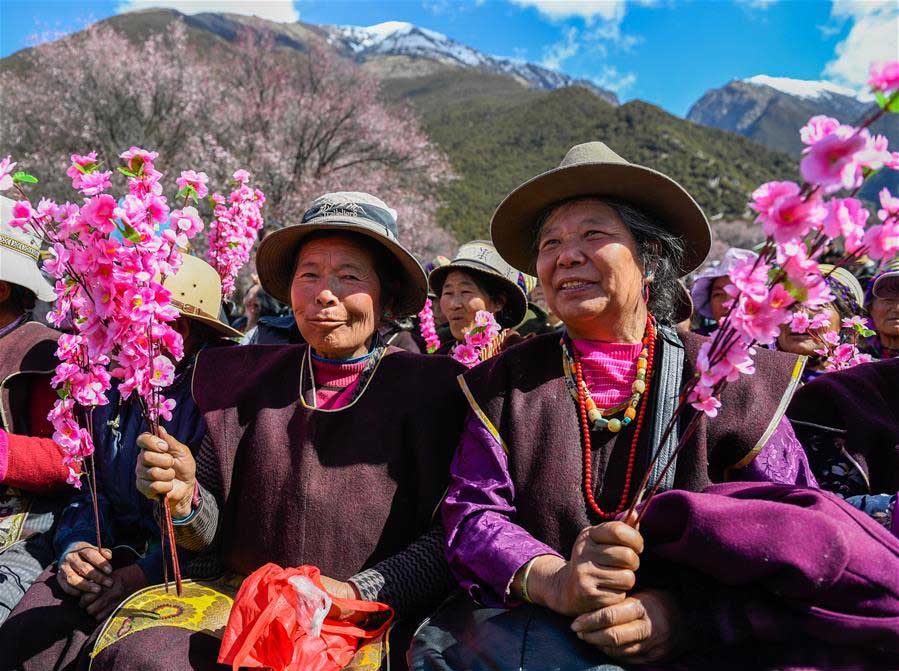 Officials in rural Tibet ordered to use only Chinese in latest ...