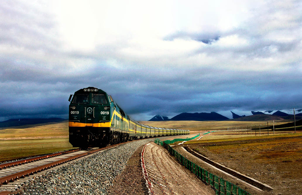 China to electrify Golmud-Lhasa railway to enhance efficiency, boost ...